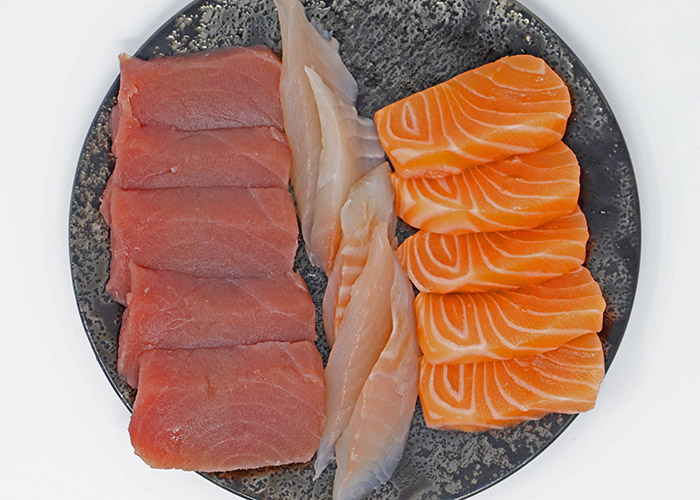 133-MIX SAUMON + THON + DAURADE (12 pièces) - The Sushi Restaurant ...